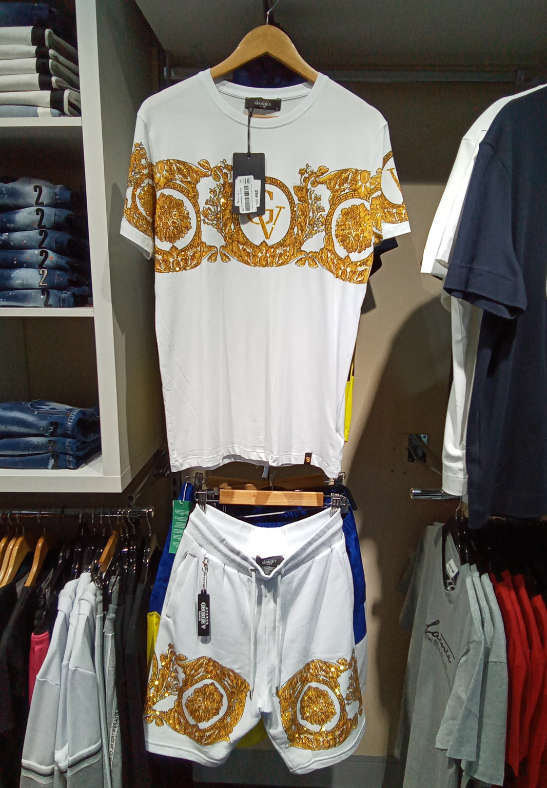 Chandal AVENUE GEORGE V PARIS | Descuentos -50% | Envíos 24h – Pasarela ...